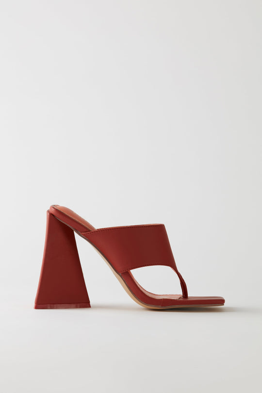 Love Triangle Toe Post Leatherette Mule Heels in Terracotta | Oh Polly